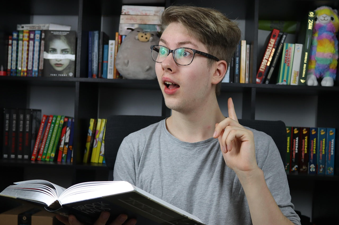 “Why Pre-Loved Textbooks Are a Lifesaver for Students” – Used Books @99
